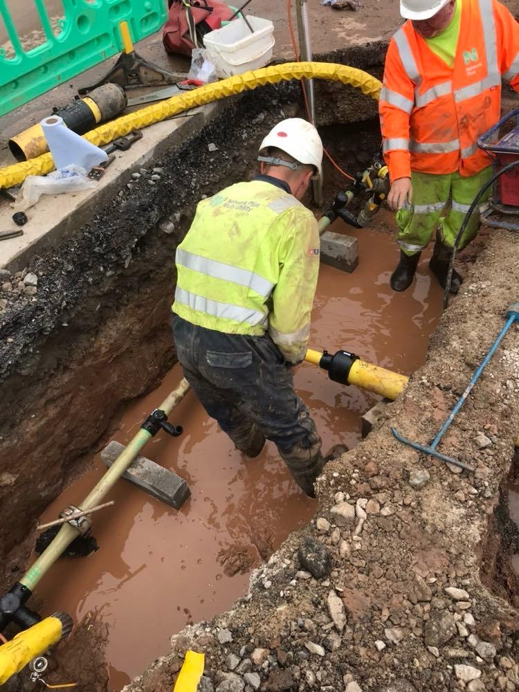 Gas Industry SHEA Training & CSCS Card | Hills Safety Training